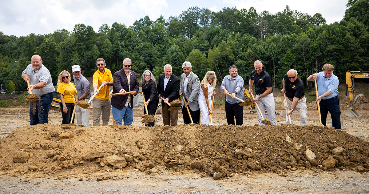 App State breaks ground on new, 85,000-square-foot indoor practice ...